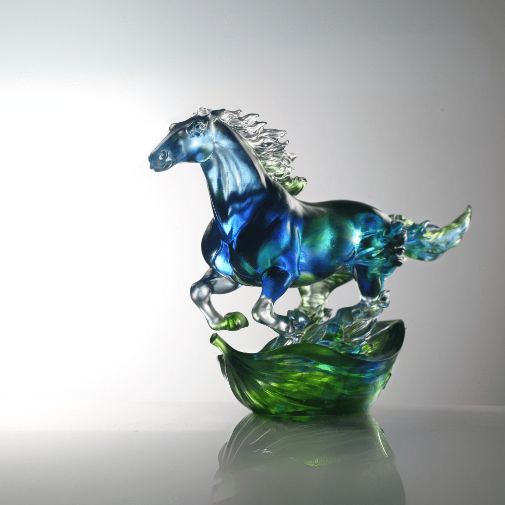 Crystal Horse Sculpture, Advance without Fear | LIULI – LIULI Crystal Art